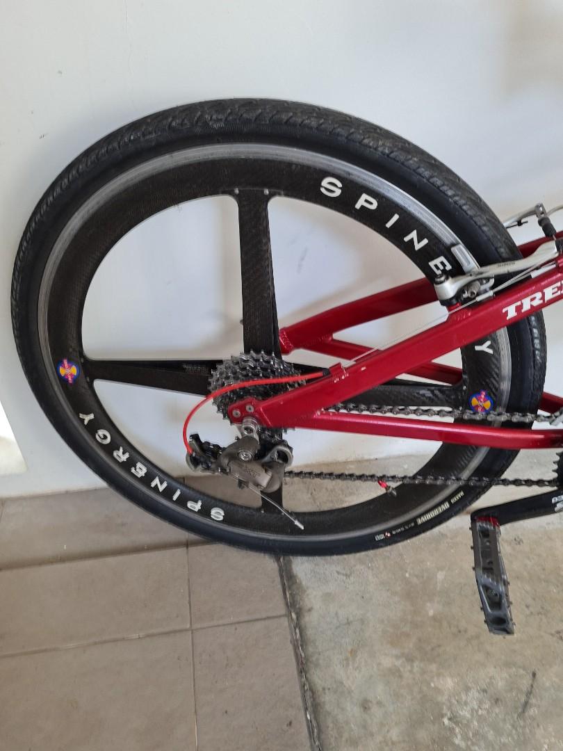 Iconic Trek Y50, Sports Equipment, Bicycles & Parts, Bicycles on Carousell