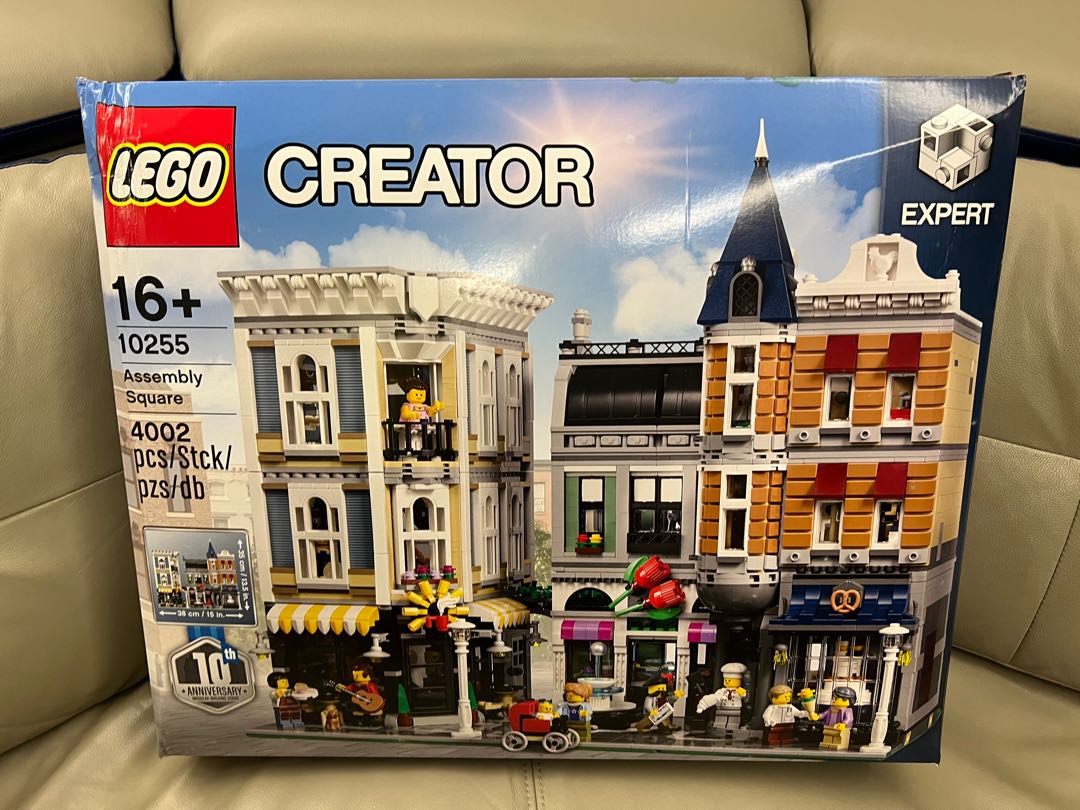 Lego 10255 Assembly Square, Hobbies & Toys, Toys & Games on Carousell