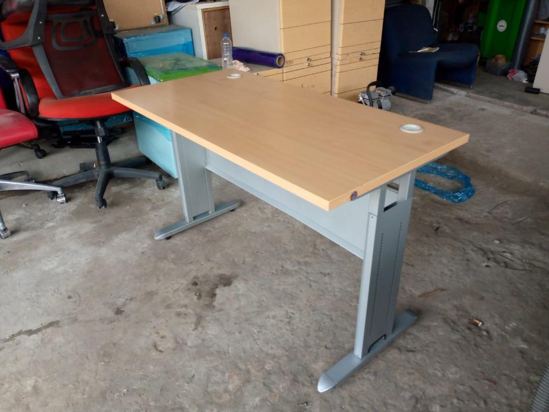 MEJA KANTOR HIGH POINT KAKI BESI 6 UNIT, Perabotan Rumah di Carousell