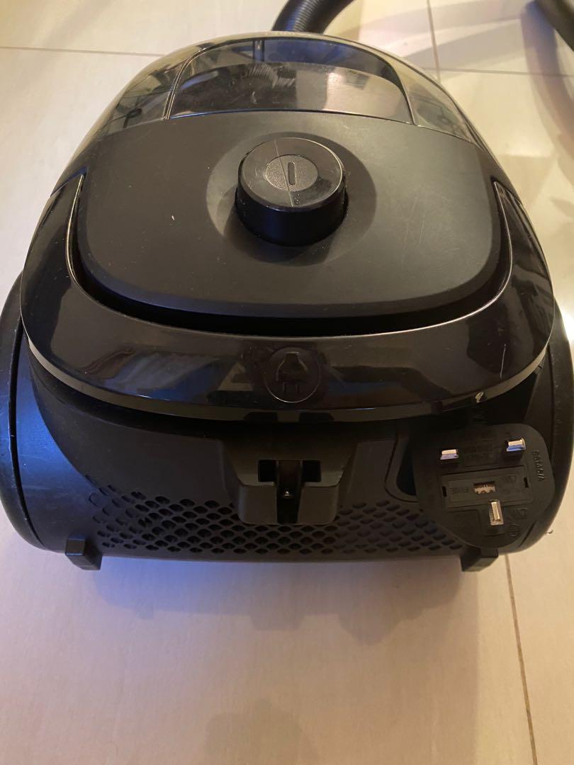 Philips EasyGo Bagless Vacuum Cleaner 1400W, TV & Home Appliances ...