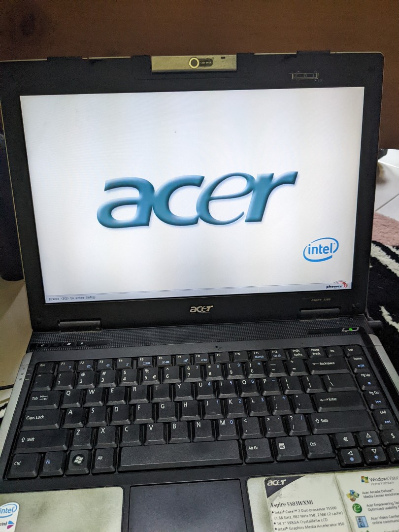 Really Old Laptop, Computers & Tech, Laptops & Notebooks on Carousell