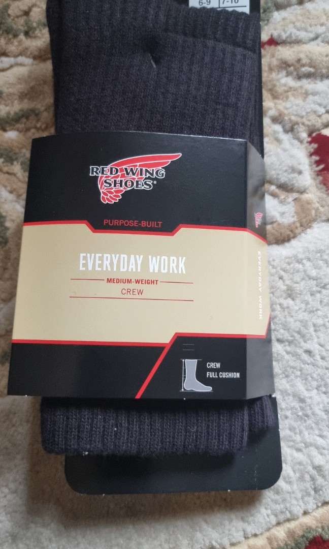 Red wing sock, Men's Fashion, Watches & Accessories, Socks on Carousell