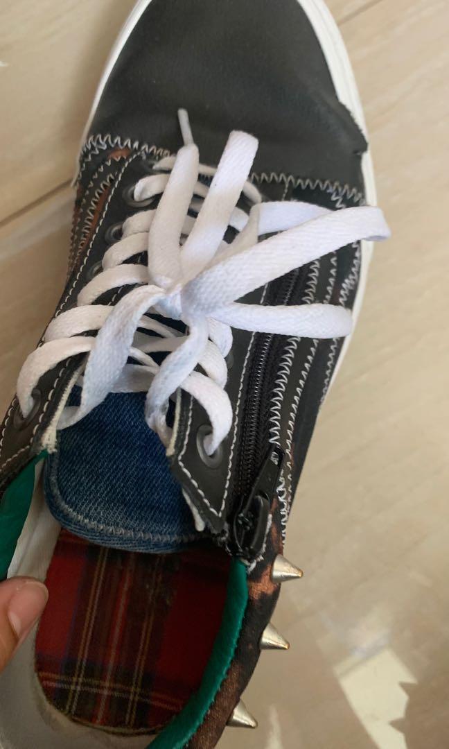 Vanz shoes, Men's Fashion, Footwear, Sneakers on Carousell