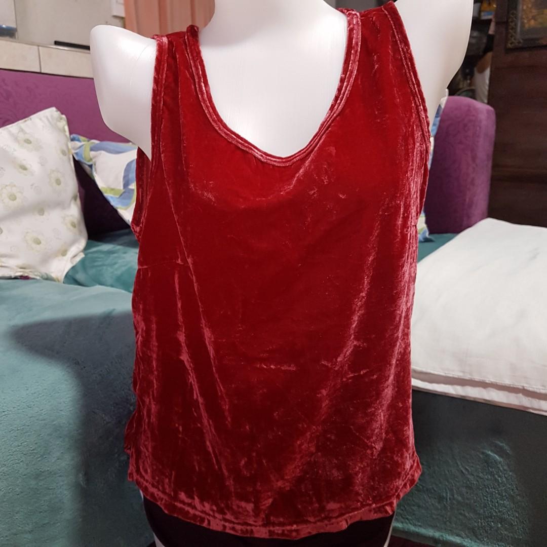 Velvet Red Top, Women's Fashion, Tops, Sleeveless on Carousell