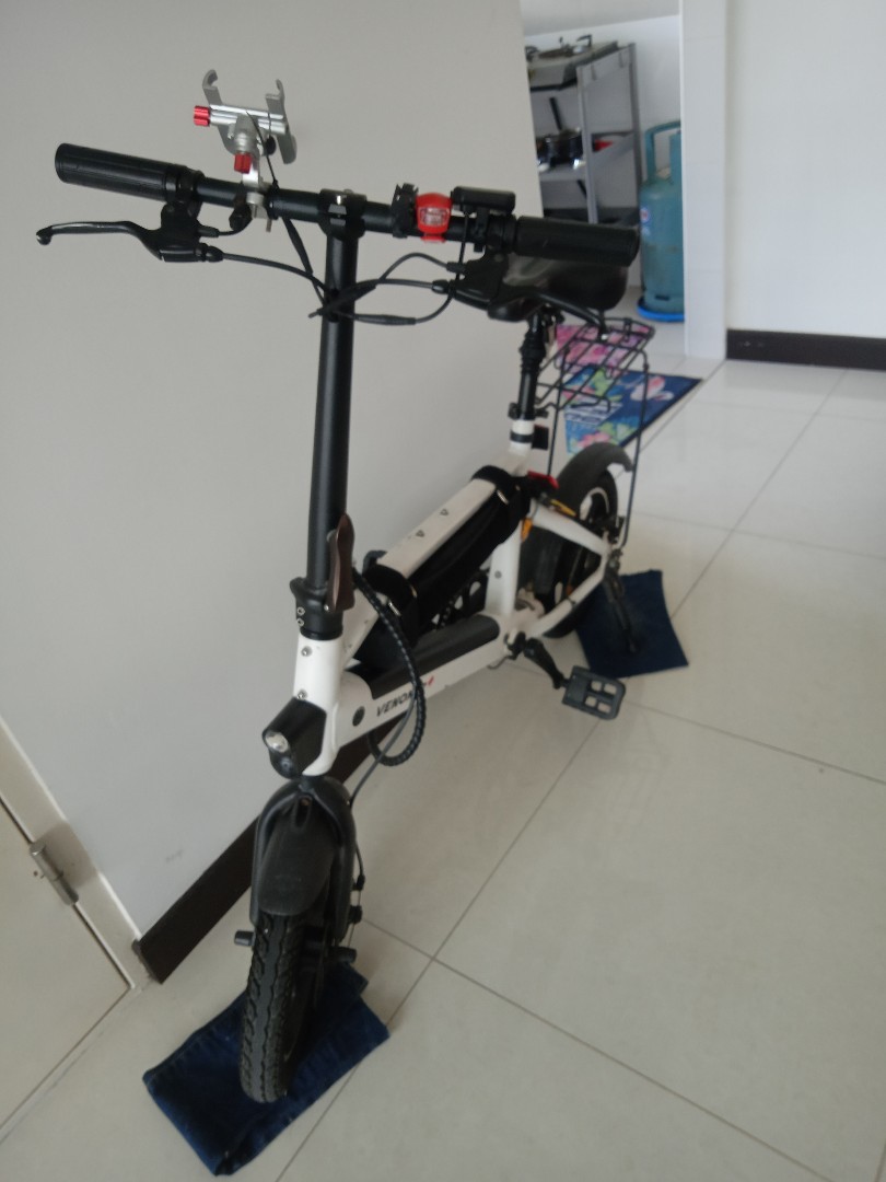Venom 2+, Sports Equipment, PMDs, E-Scooters & E-Bikes, E-Scooters & E ...