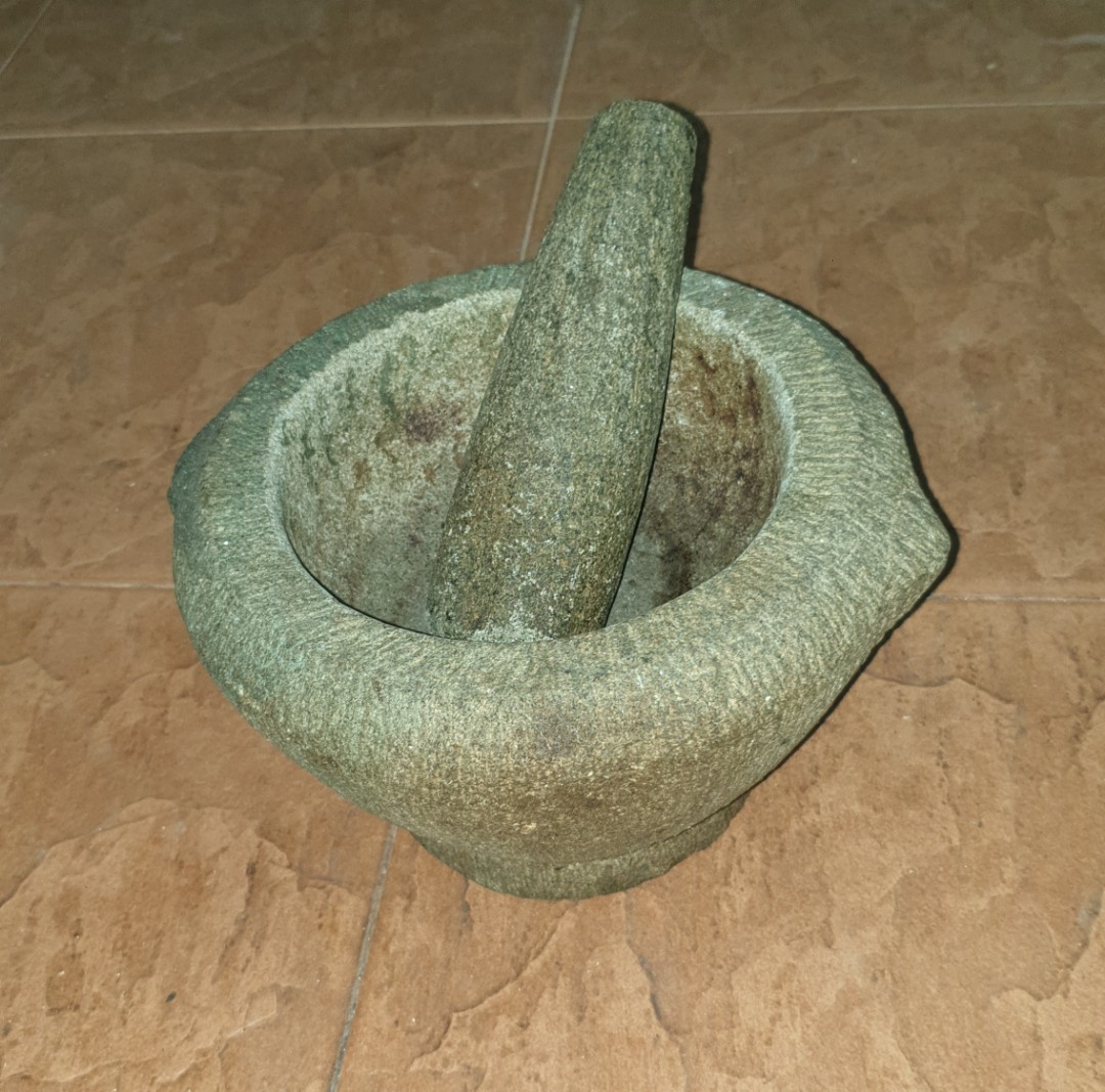 vintage spice stone pounder, Hobbies & Toys, Memorabilia & Collectibles ...