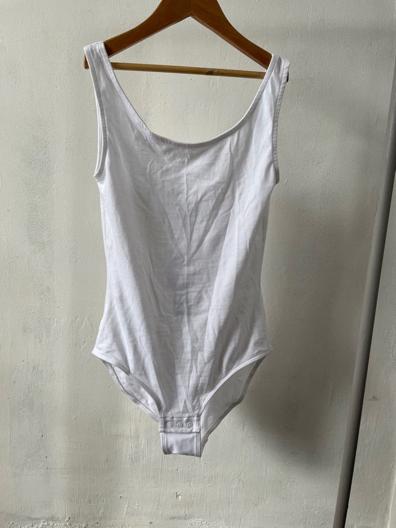 White low back bodysuit BRAND NEW, Women's Fashion, Tops, Sleeveless on ...