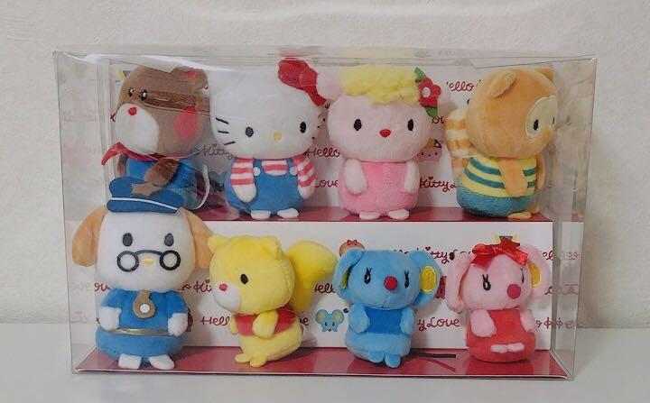 日本711 Hello Kitty 公仔 一套八隻, 興趣及遊戲, 玩具 & 遊戲類 - Carousell