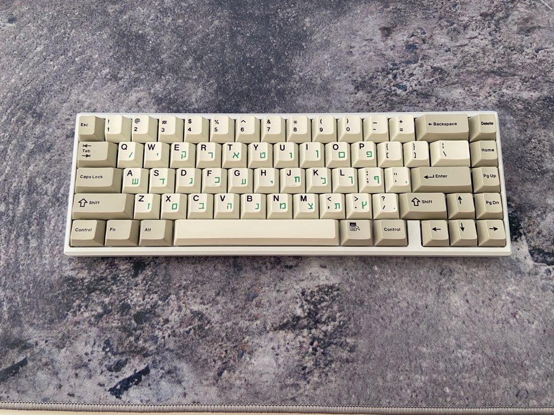 Angel 65 White Keyboard (Brand New), Computers & Tech, Parts ...