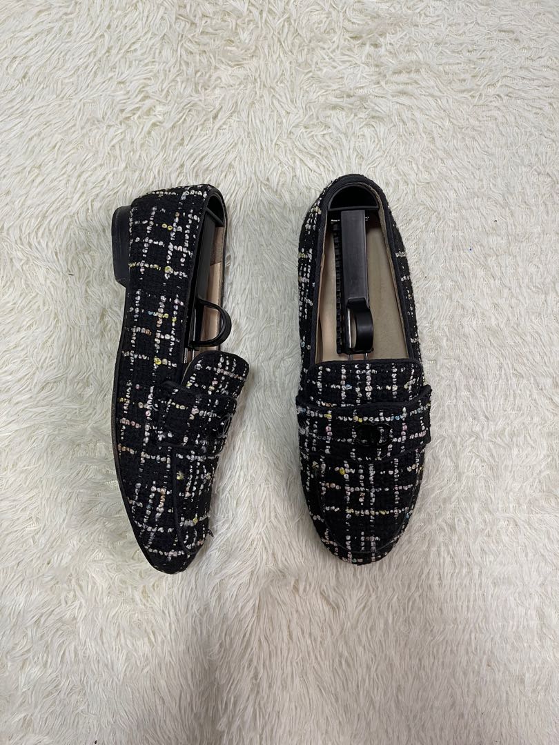 Chanel loafers tweed, Women's Fashion, Footwear, Loafers on Carousell