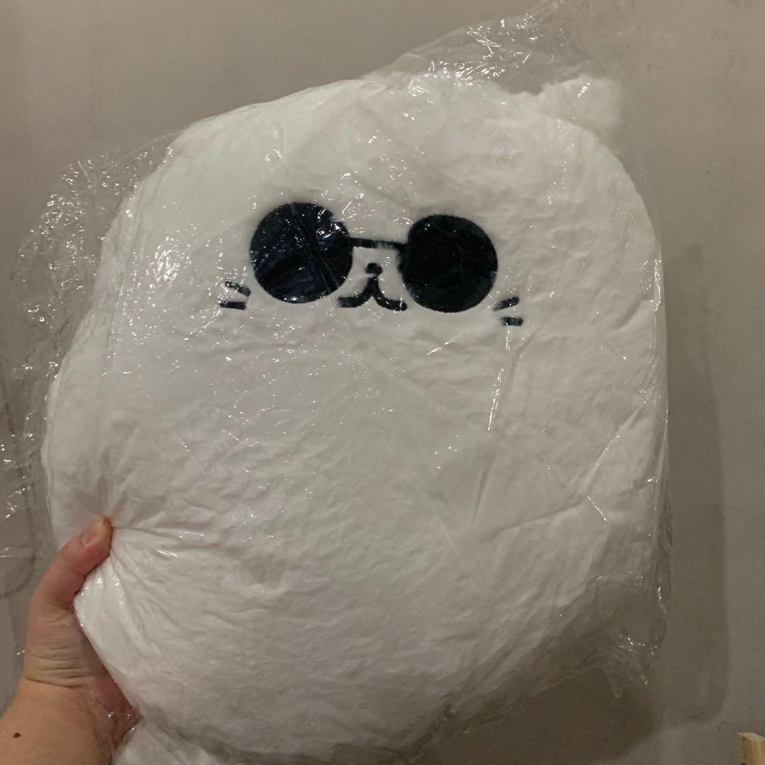 Jujutsu Kaisen - Gojo Cat Plush 40cm, Hobbies & Toys, Toys & Games on ...