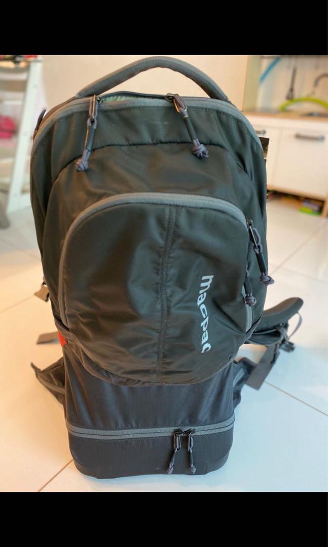 Macpac Hiking Carrier Vamoose, Babies & Kids, Going Out, Carriers ...