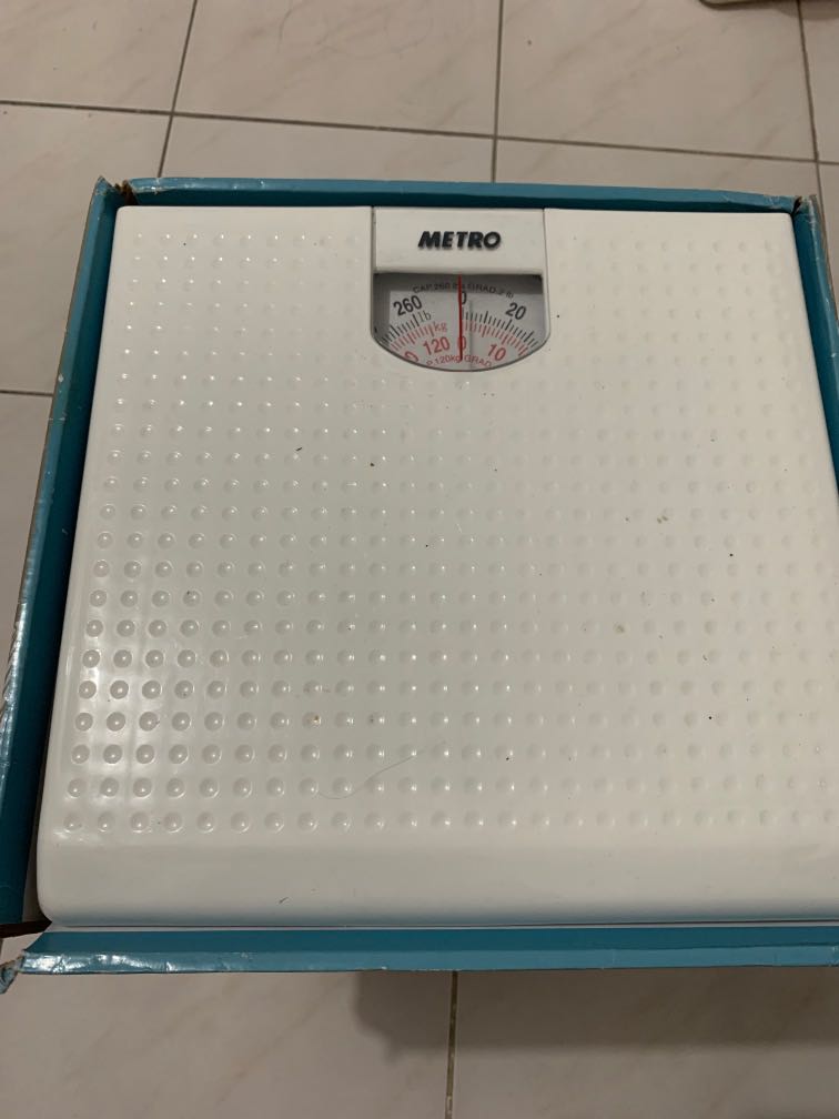 Metro mechanical weighing scale, Health & Nutrition, Health Monitors ...