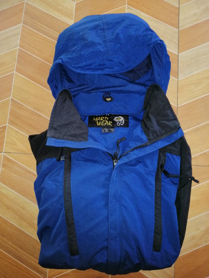 MOUNTAIN HARDWEAR (PACKABLE HOOD), Men's Fashion, Coats, Jackets and ...