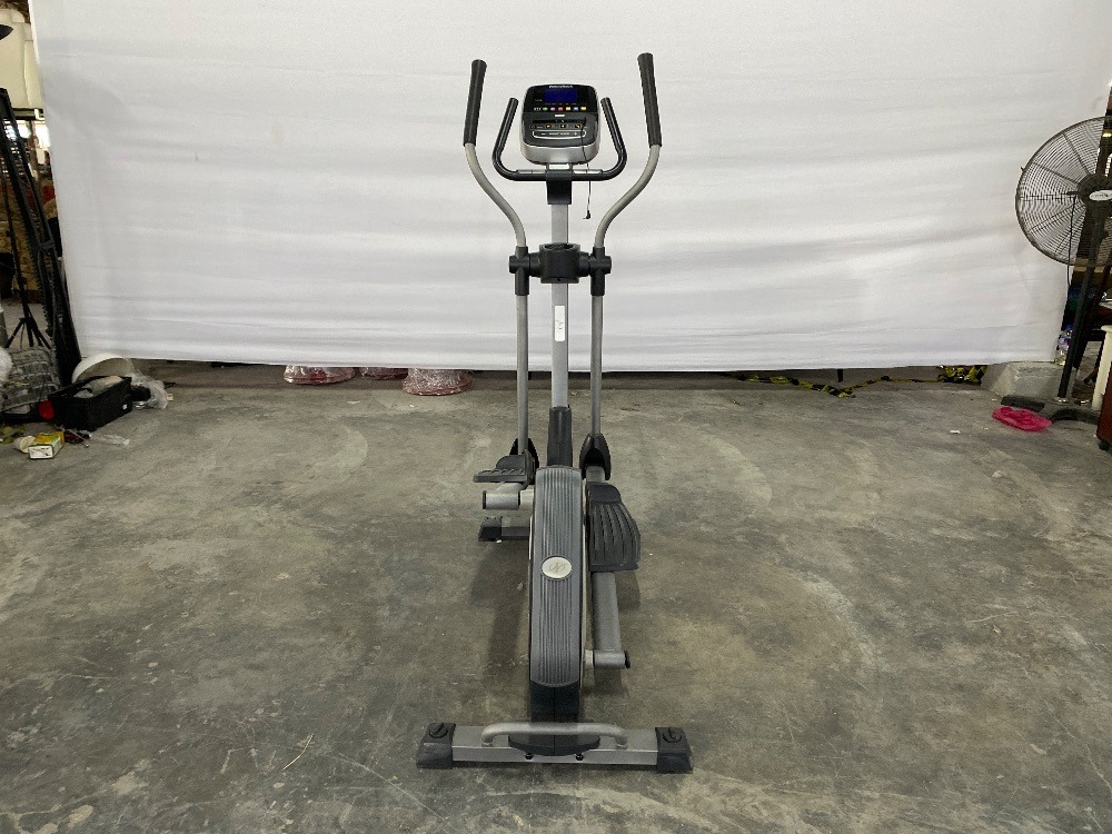NORDICTRACK Elliptical Exercise Machine / Mesin Latihan Elips ...