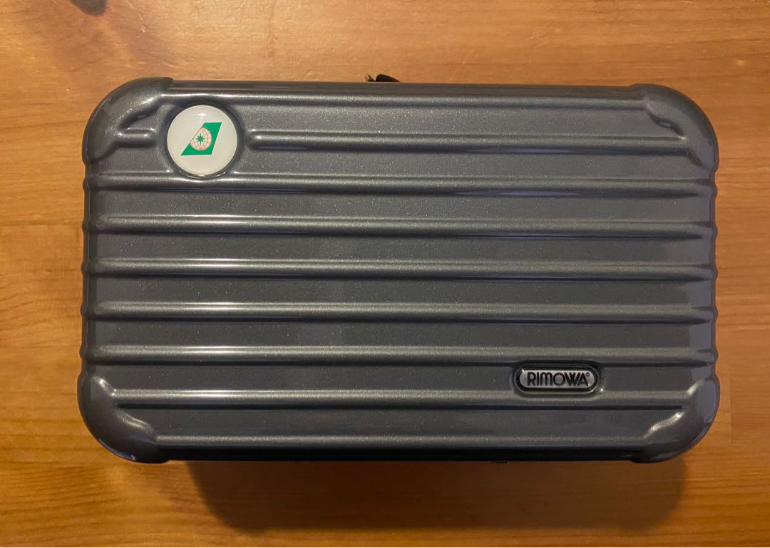 Rimowa Pouch Collaboration with Eva Air, Hobbies & Toys, Travel ...