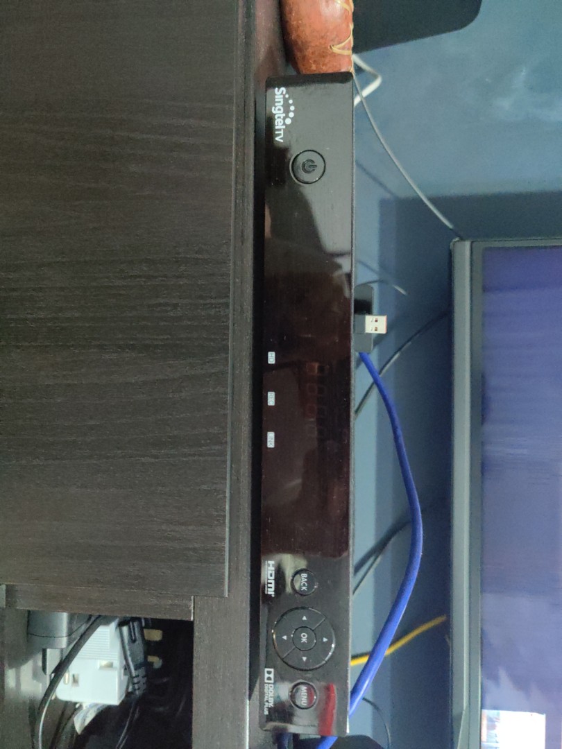 Singtel TV box, TV & Home Appliances, TV & Entertainment, TV Parts ...