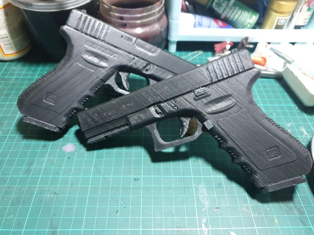 3D Printed models of the Glock 17 1:1 scale, Hobbies & Toys, Toys ...