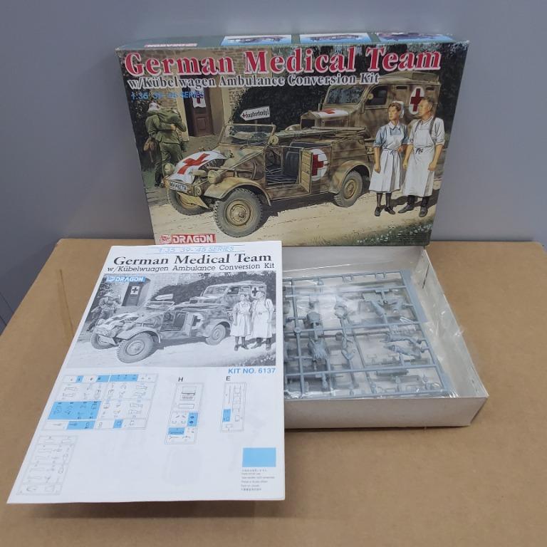 全新絕版 Dragon 威龍 6137 (1999年)-1/35-德國醫療隊配救護車改裝套件/ German Medical Team w ...