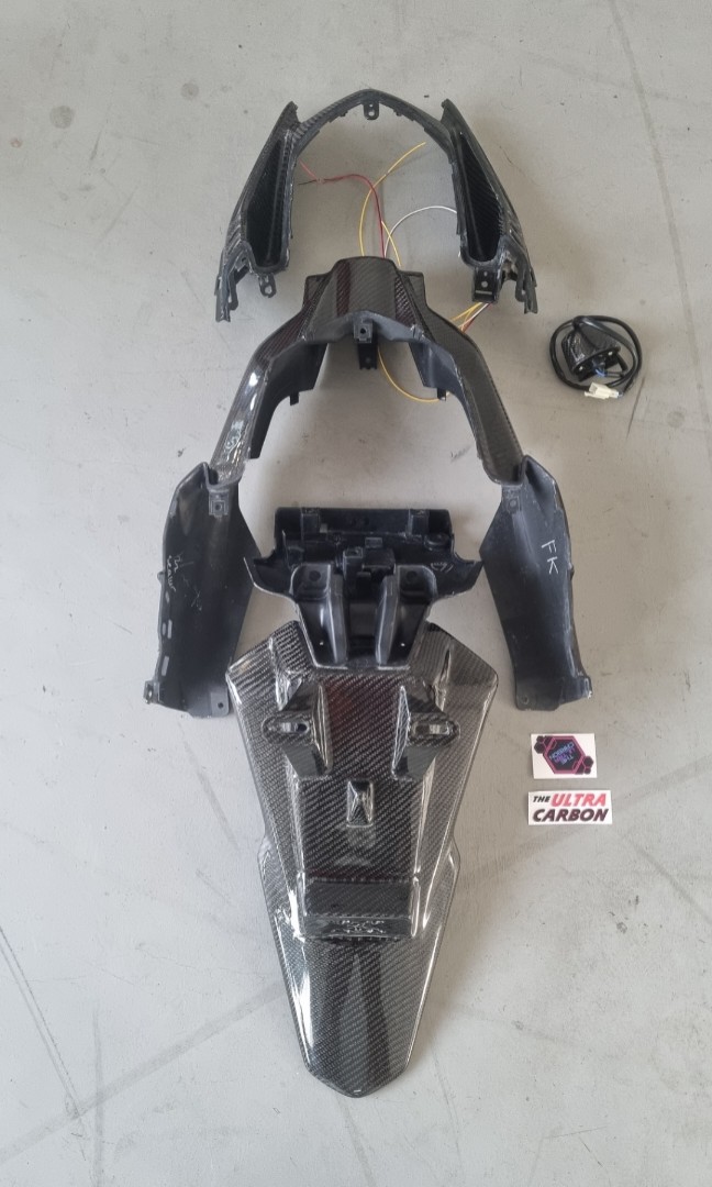 Aerox V1 Rear full set Carbon Fiber, Motorcycles, Motorcycle ...