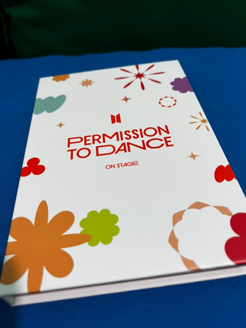 BTS PTD on stage photobook (unsealed), Hobbies & Toys, Memorabilia ...