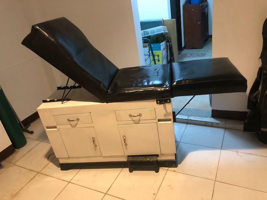 Hamilton bed / Examination bed, Furniture & Home Living, Furniture, Bed ...