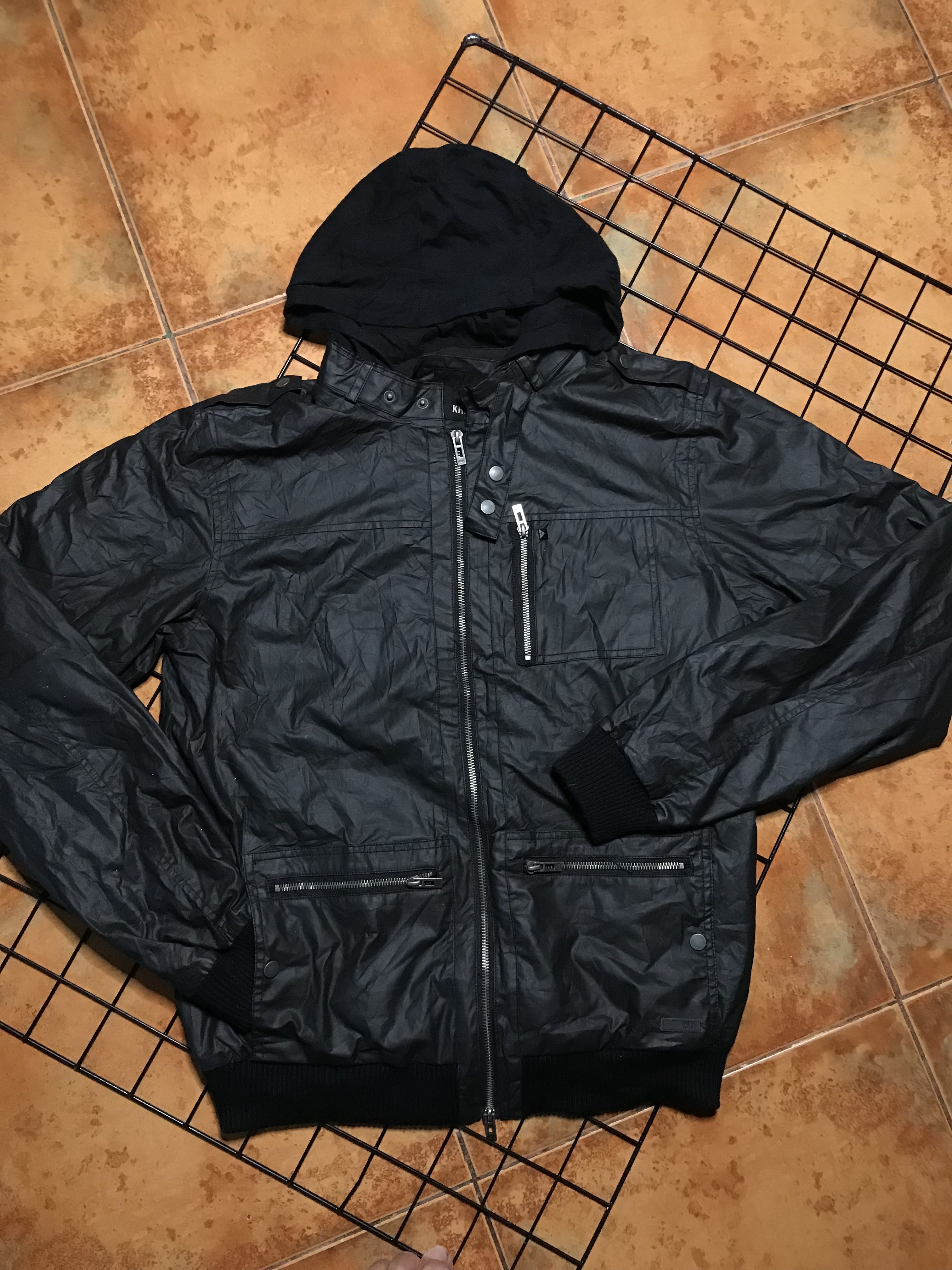 KREW Quillted jacket, Men's Fashion, Coats, Jackets and Outerwear on ...