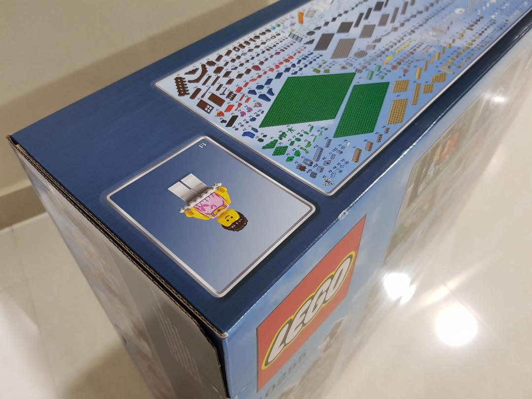 Lego 10255 modular assembly squar, Hobbies & Toys, Toys & Games on ...