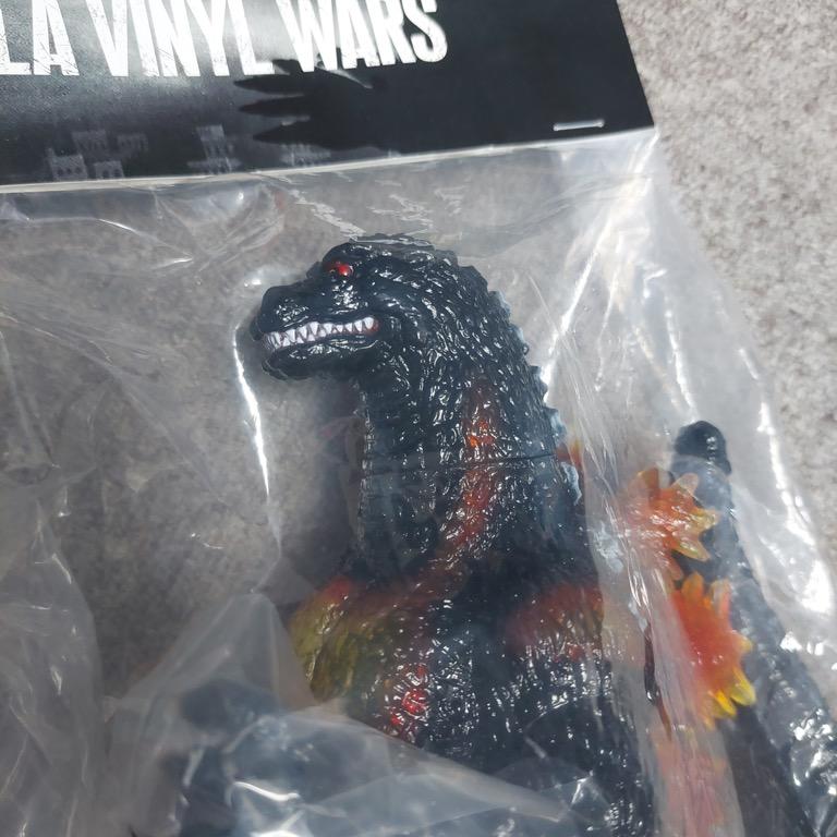 Medicom Godzilla Vinyl Wars CCP 哥斯拉 紅蓮 彩透 Kaiju Sofubi sofvi 哥吉拉 搪膠 大膠 怪獸, 興趣及遊戲, 玩具 & 遊戲類 ...