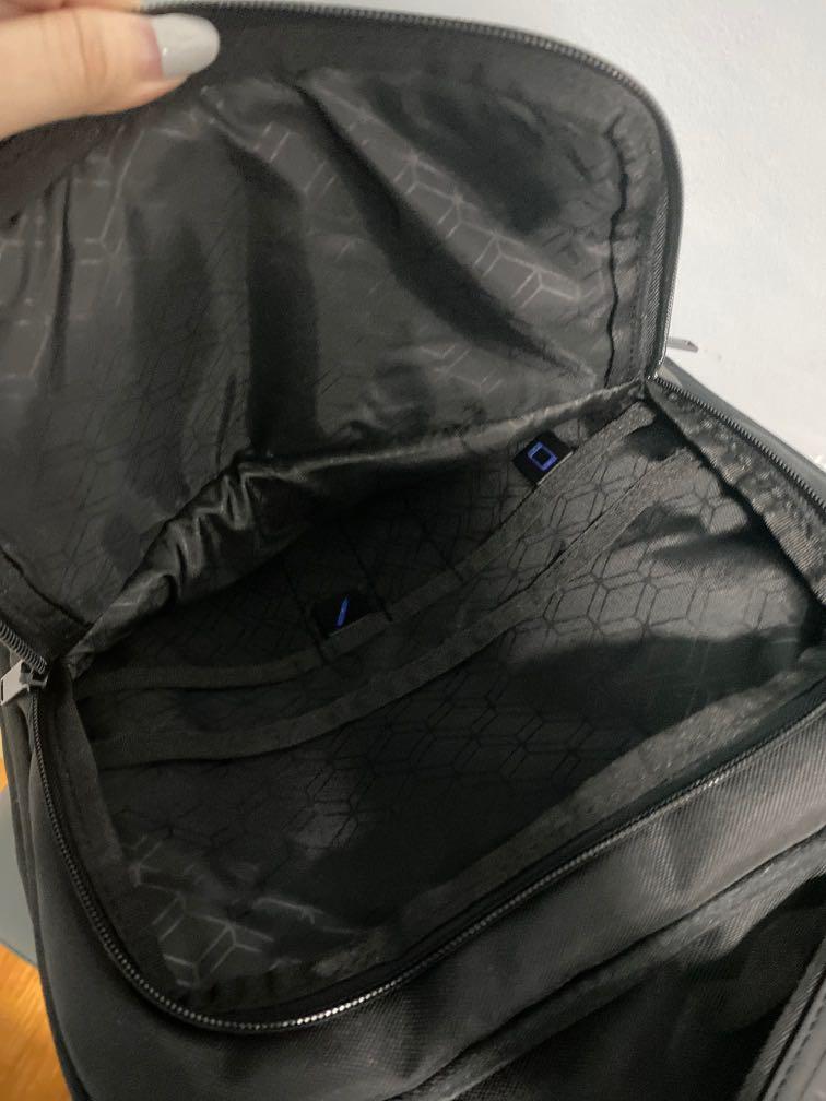 Obermain Laptop Bag, Men's Fashion, Bags, Backpacks on Carousell