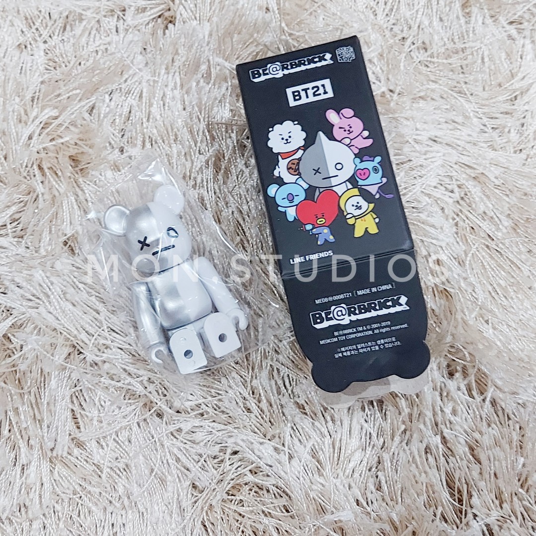 Official VAN BT21 BE@RBRICK Bearbrick, Hobbies & Toys, Memorabilia ...