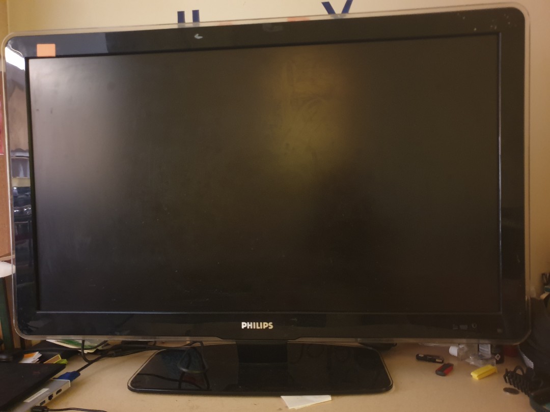 Philips LCD TV, TV & Home Appliances, TV & Entertainment, TV on Carousell