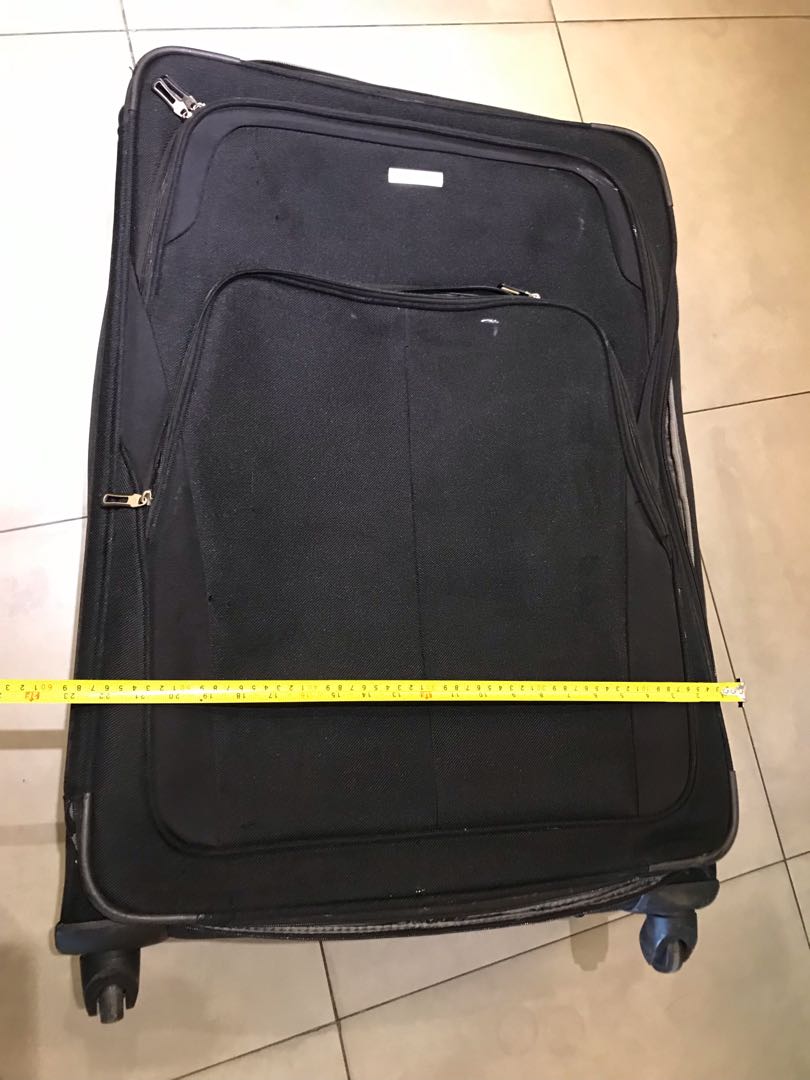 Samsonite luggage (original but broken zipper), Hobbies & Toys, Travel ...