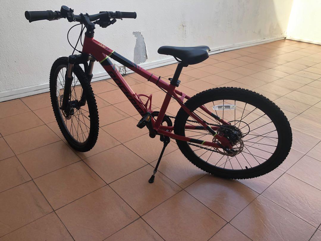 ST900 ROCKRIDER, Sports Equipment, Bicycles & Parts, Bicycles on Carousell