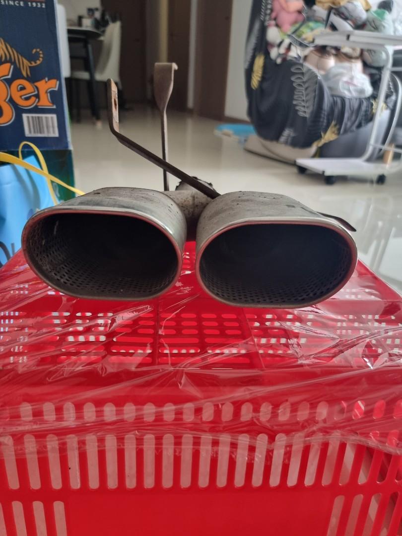 Toyota Estima Acr50 Rear bumper and dual exhaust tip, Car Accessories ...