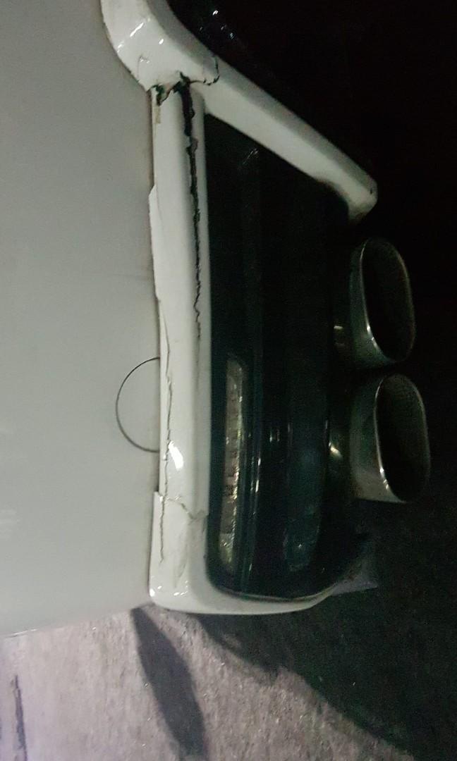 Toyota Estima Acr50 Rear bumper and dual exhaust tip, Car Accessories ...