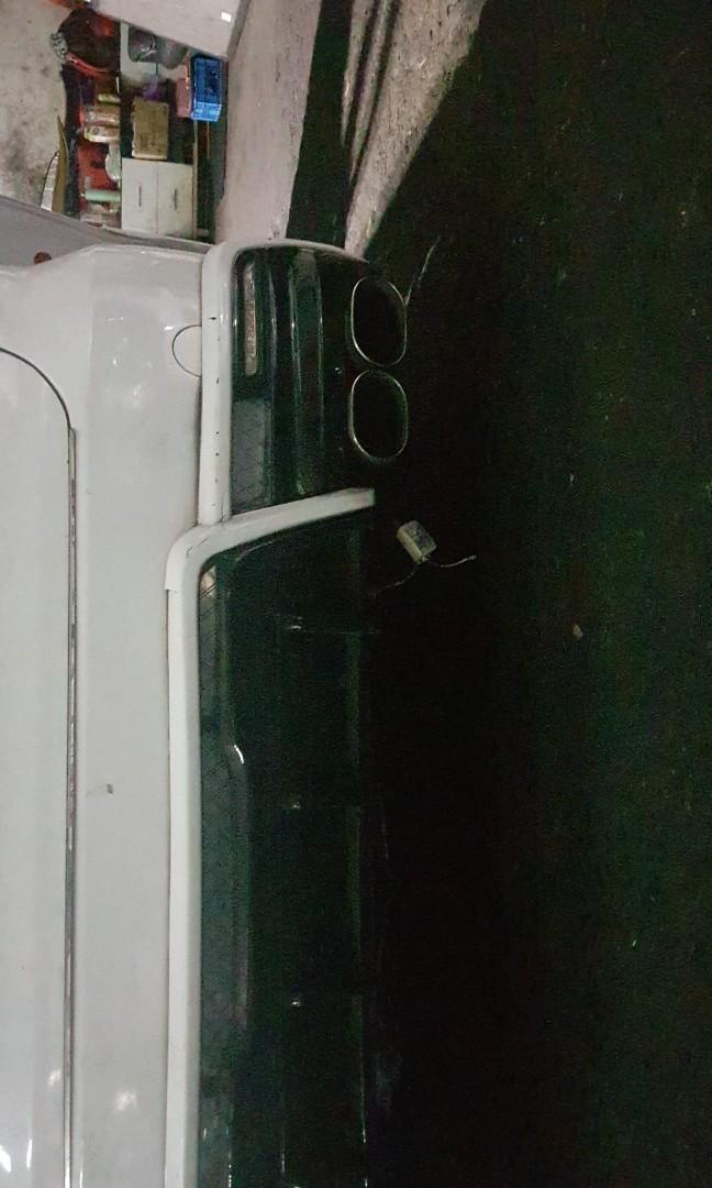 Toyota Estima Acr50 Rear bumper and dual exhaust tip, Car Accessories ...