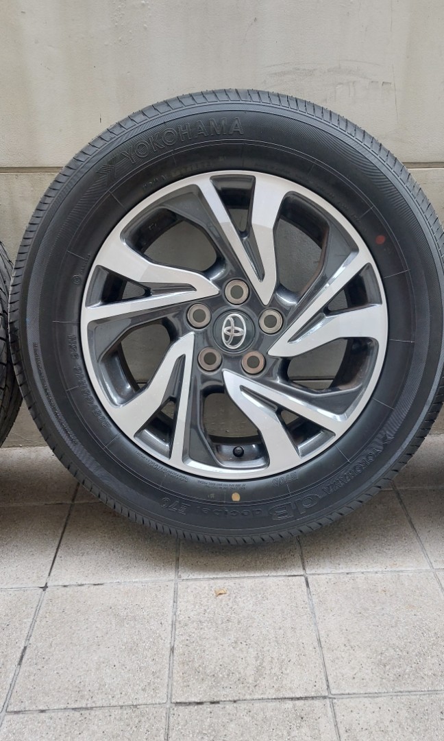 '22 Toyota Innova oem Enkei Japan 16" mags and tires, Car Parts ...