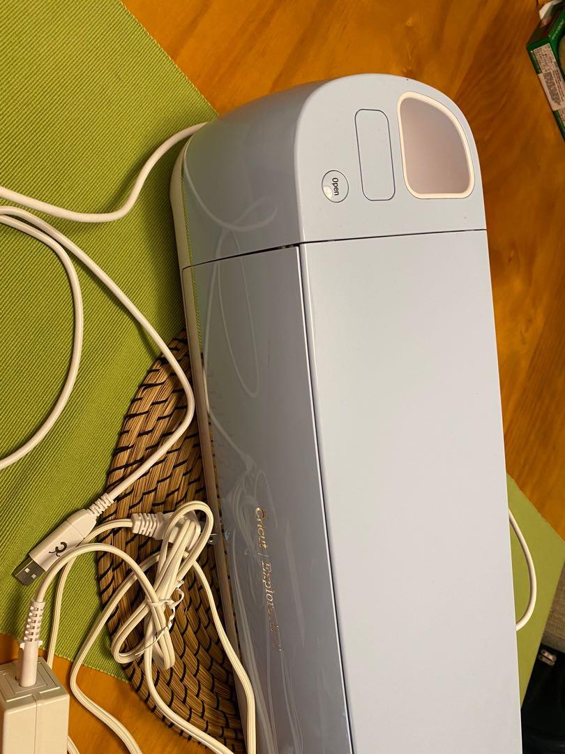 Cricut Explorer Air 2, Computers & Tech, Office & Business Technology ...