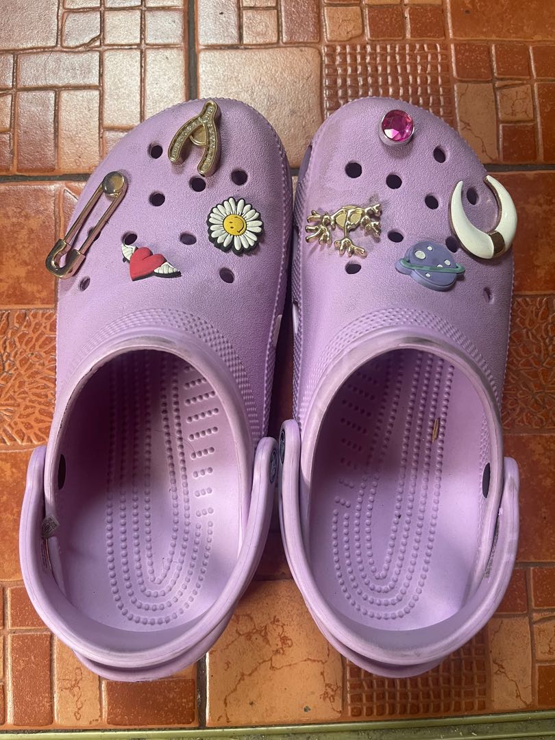 Crocs W9 Classic clog in orchid, Women's Fashion, Footwear, Sandals on ...