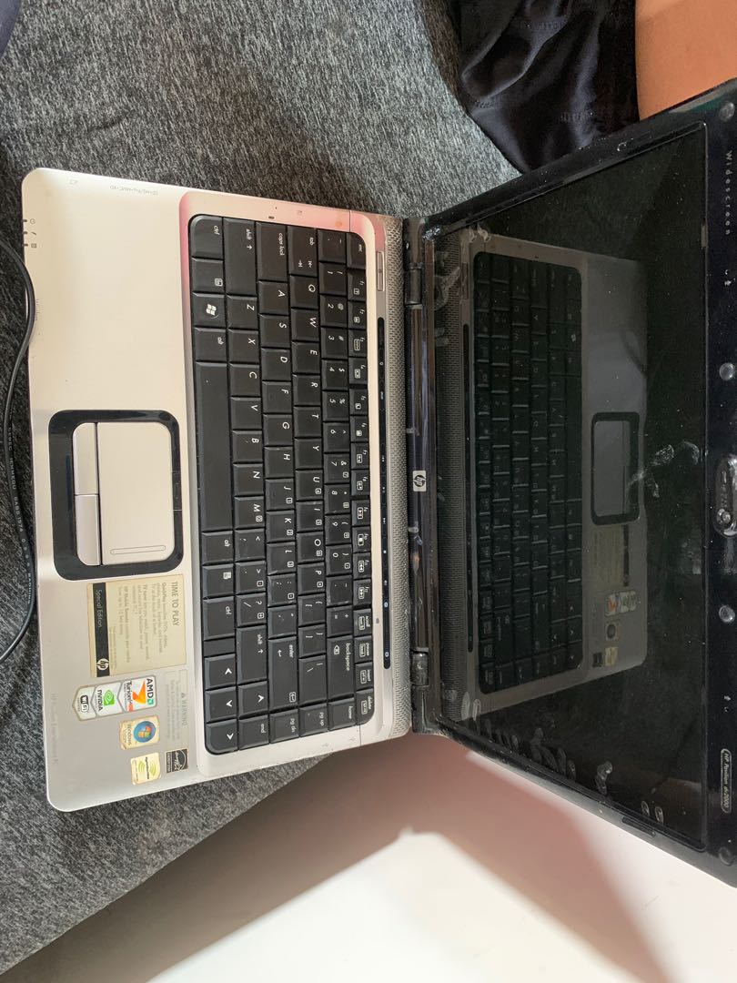 Defective, Computers & Tech, Laptops & Notebooks on Carousell