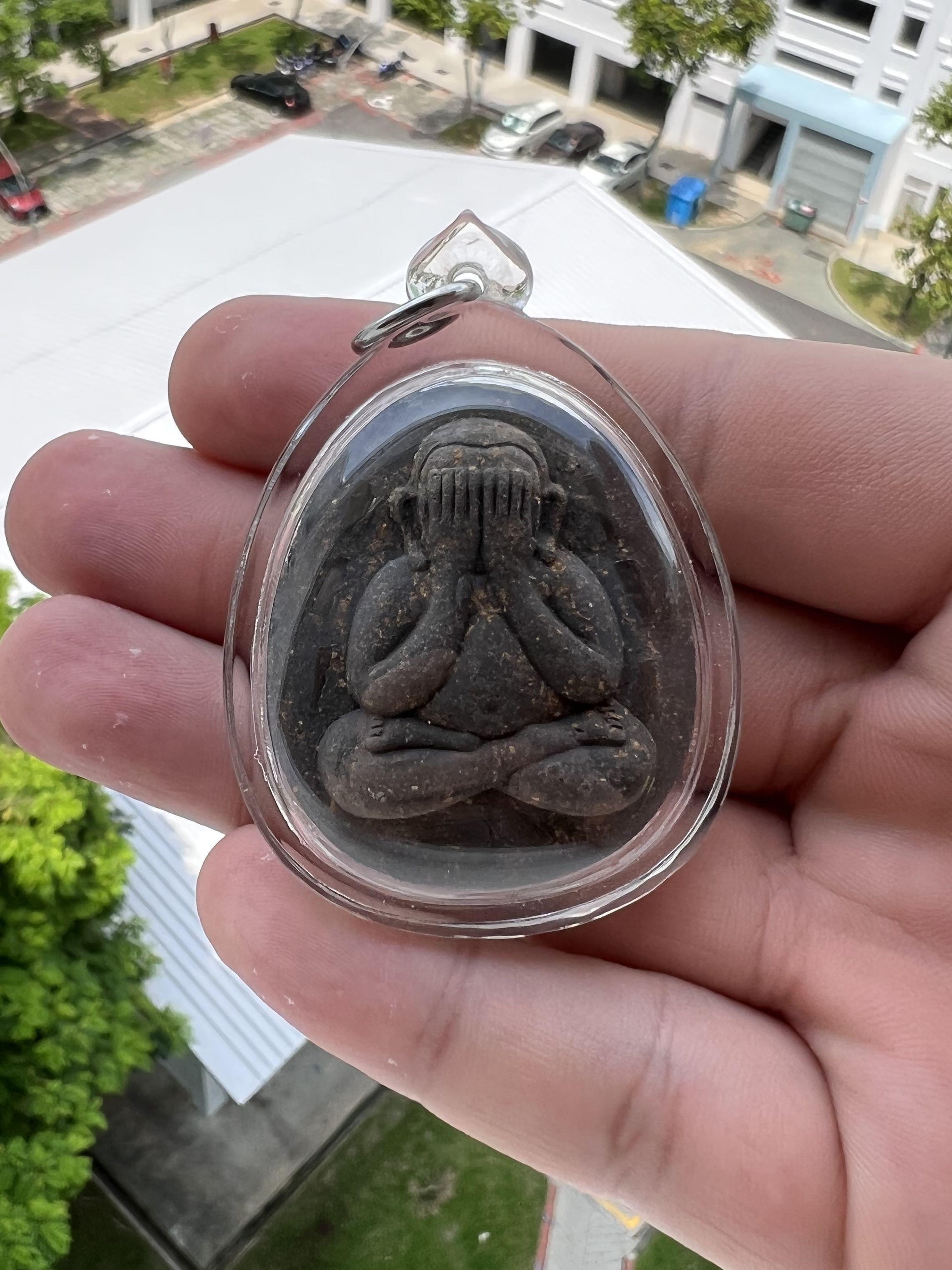 Lp Jeud Jumbo Phra Pidta Roon Mahalap TorNgern TorTong, Hobbies & Toys ...