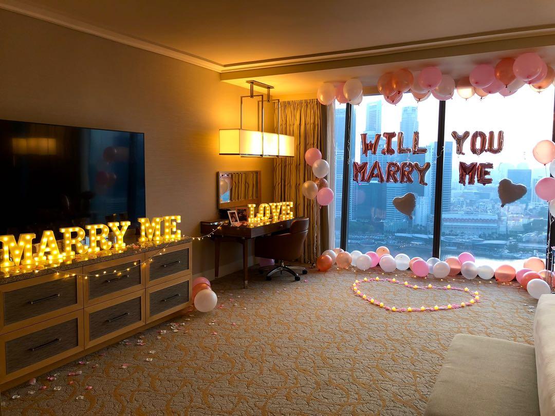 Marriage proposal decor set-up / hotel proposal / romantic decor ...
