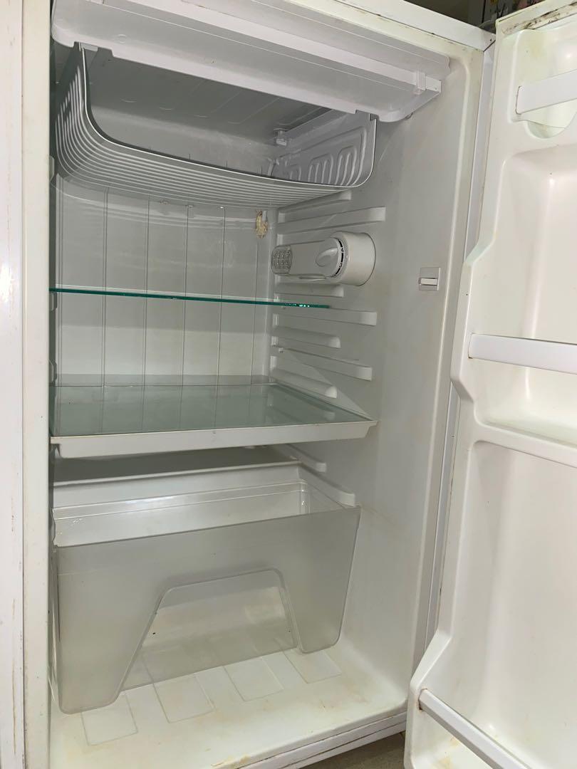 Mini Fridge (Moving Out Sale), TV & Home Appliances, Kitchen Appliances ...