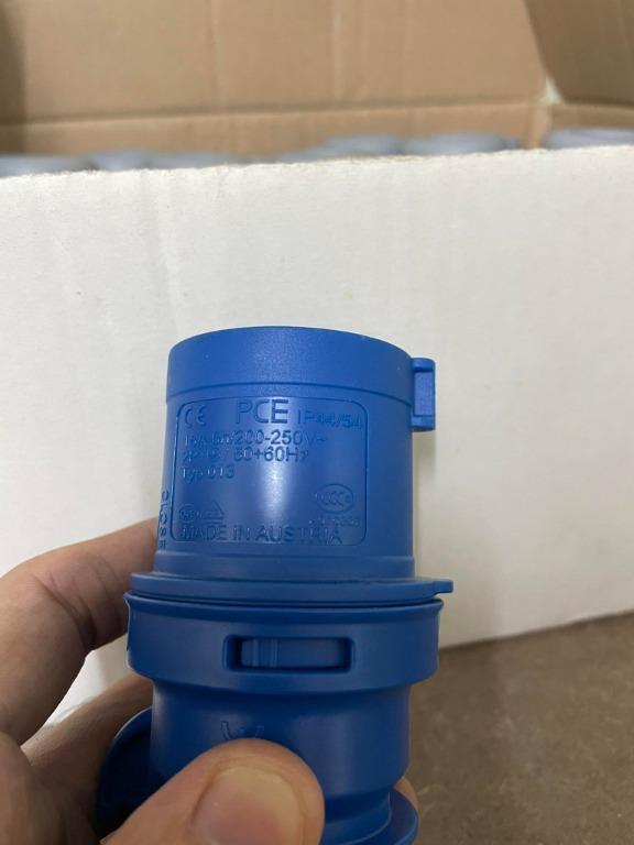 PCE 3pin 16amp Male Commando Socket (Made in Australia), TV & Home ...