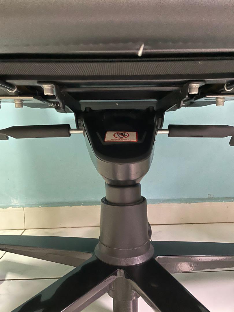 Secret Lab Omega 2020 (Black), Furniture & Home Living, Furniture ...