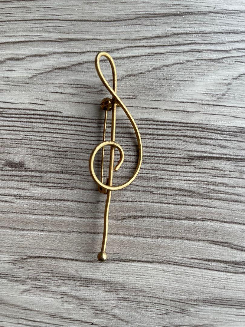 Treble Clef brooch, Women's Fashion, Jewelry & Organisers, Brooches on ...