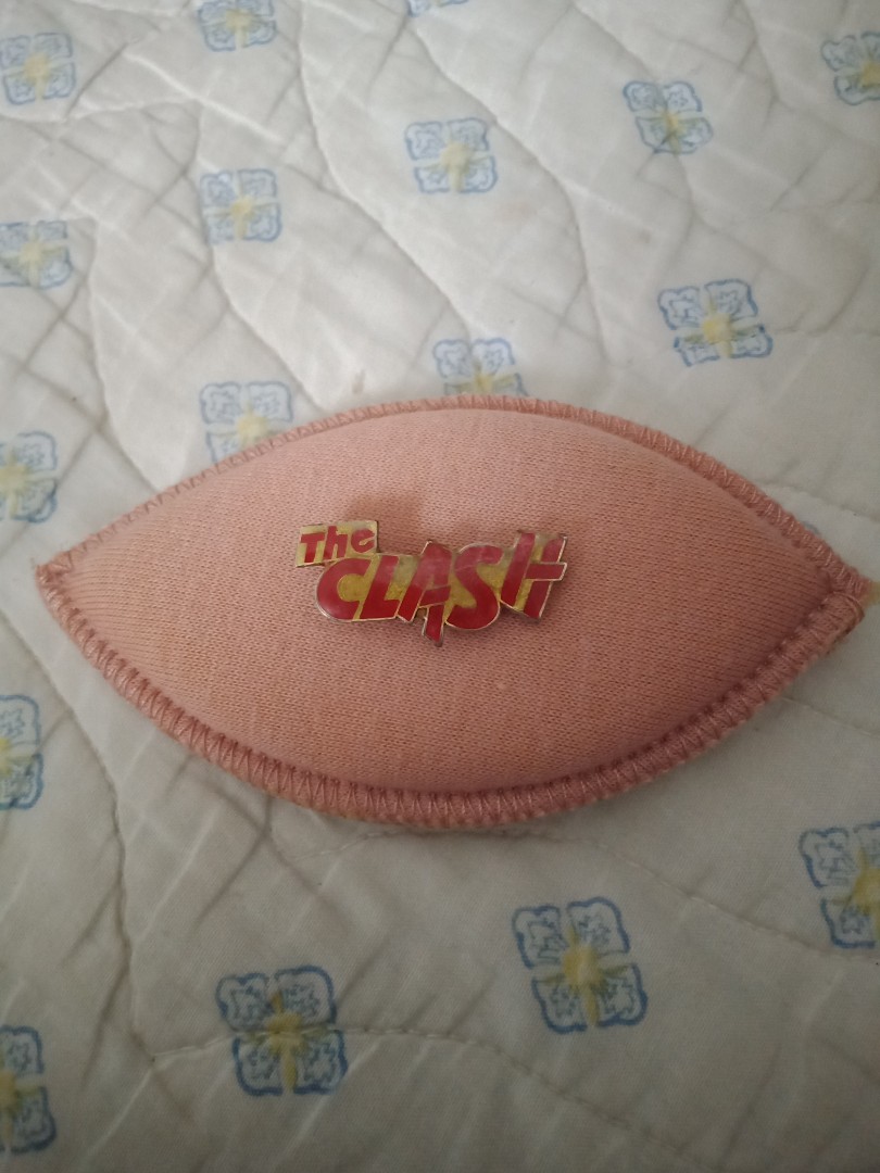 Vintage The Clash Pin, Hobbies & Toys, Memorabilia & Collectibles ...
