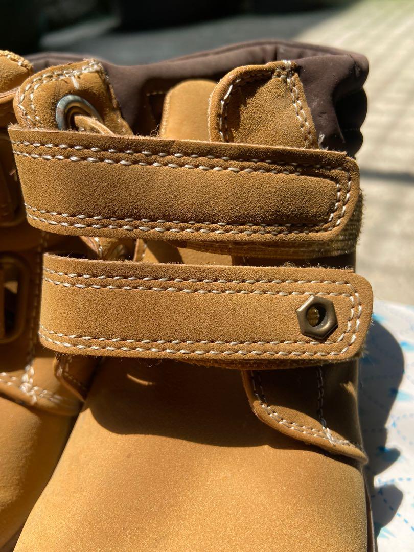 Anko Junior Boots, Babies & Kids, Babies & Kids Fashion on Carousell