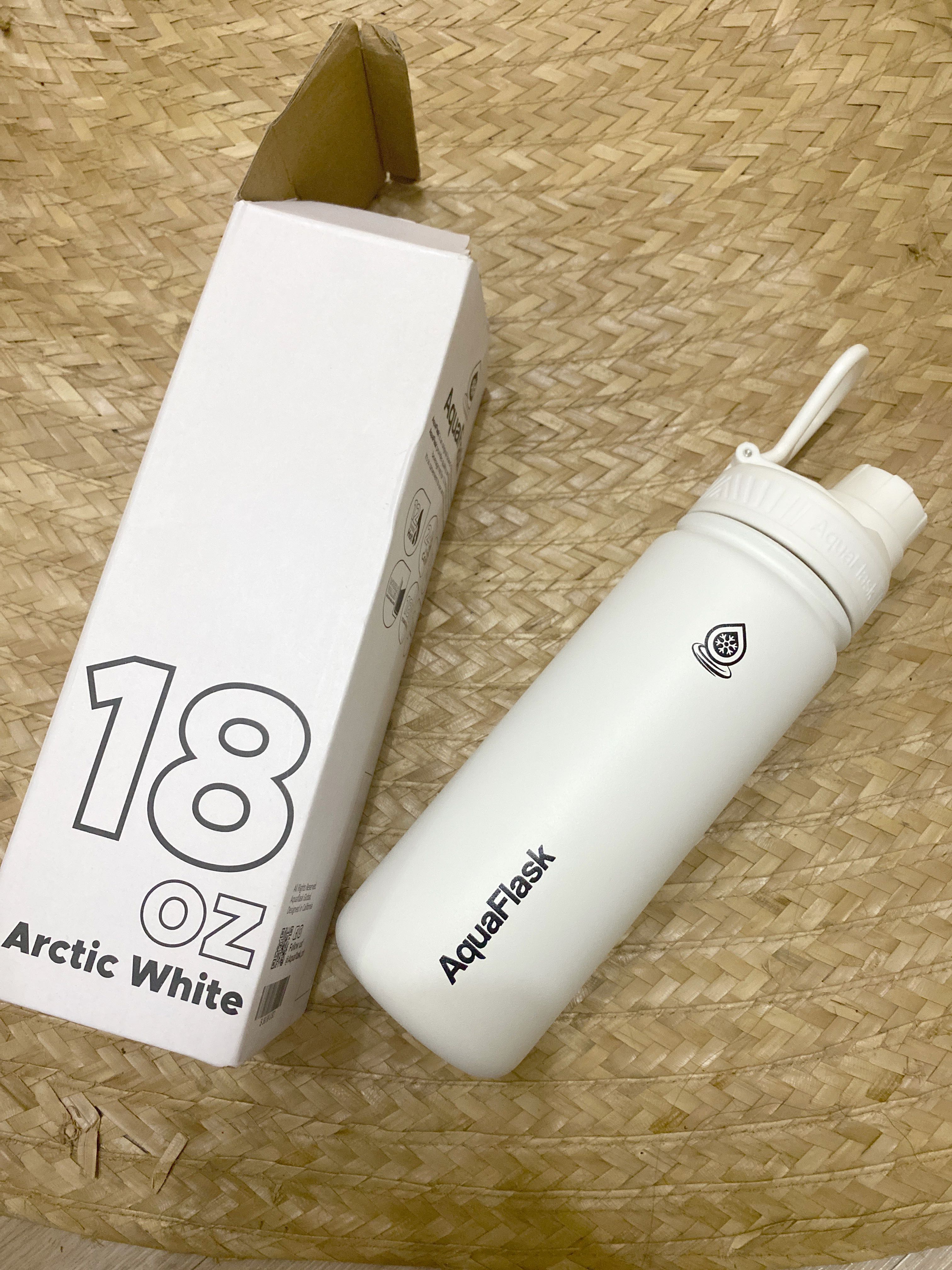 Aqua Flask Arctic White 18oz, Furniture & Home Living, Kitchenware ...